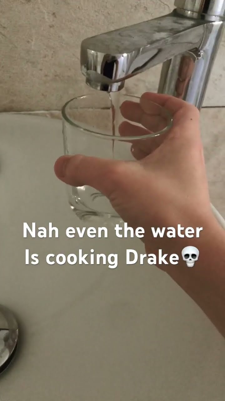Water spitting bars🗣️🗣️🗣️ #funny #relatable #memes #viral - YouTube