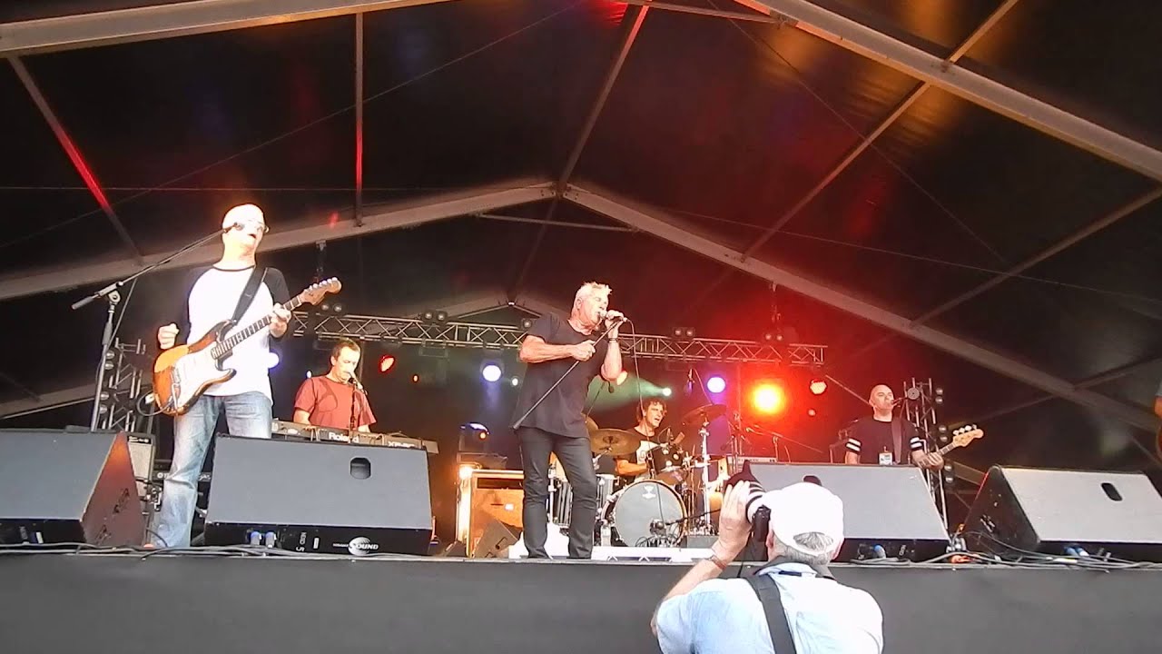 Howzat Daryl Braithwaite live at Oz Rock Busselton 2014 - YouTube