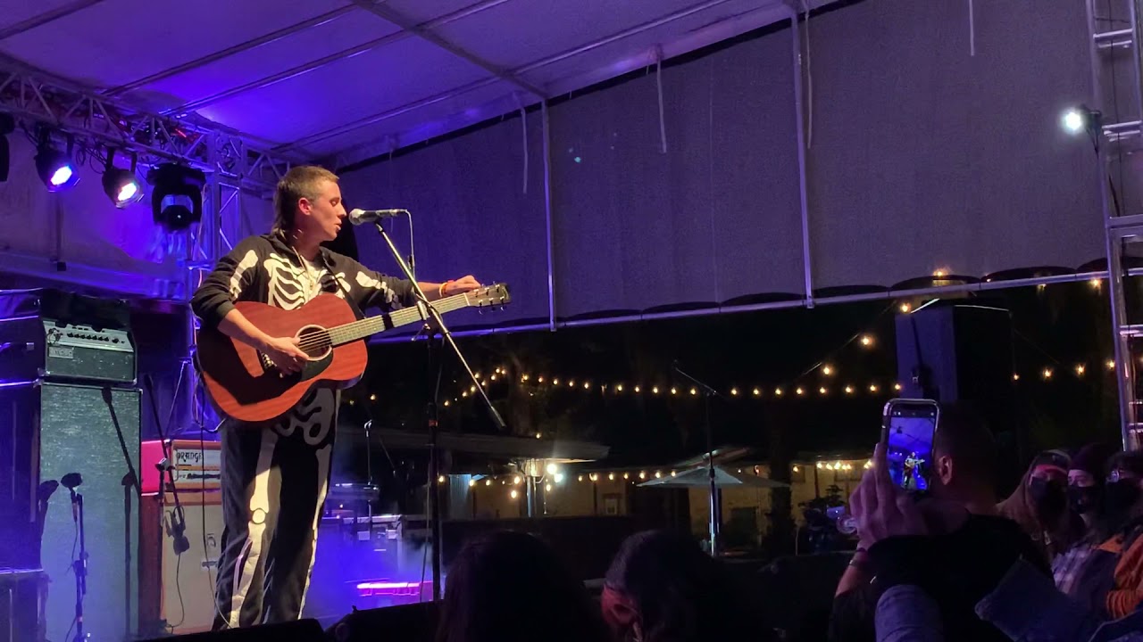 John-Allison Weiss - Wait For Me (10/31/21) - YouTube Music