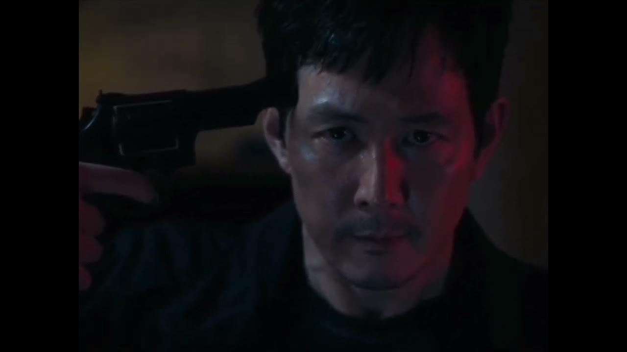 Squid game 2 Russian roulette scene - YouTube