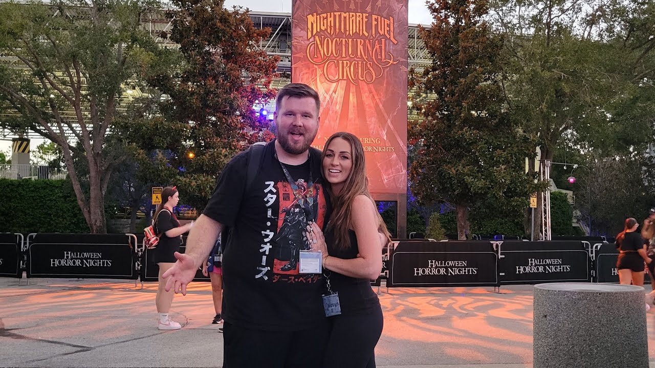 Halloween Horror Nights with Holden & Jen - YouTube