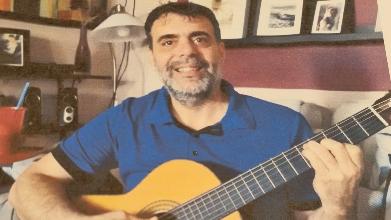 Σε γελασανε Παγιουμτζης Βαμβακαρης Σκαρβελης - YouTube
