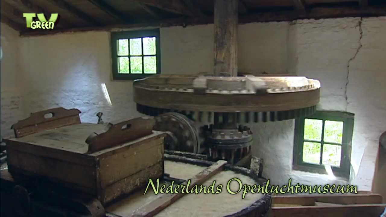 Traditional method of papermaking - Handgeschept papier maken - YouTube