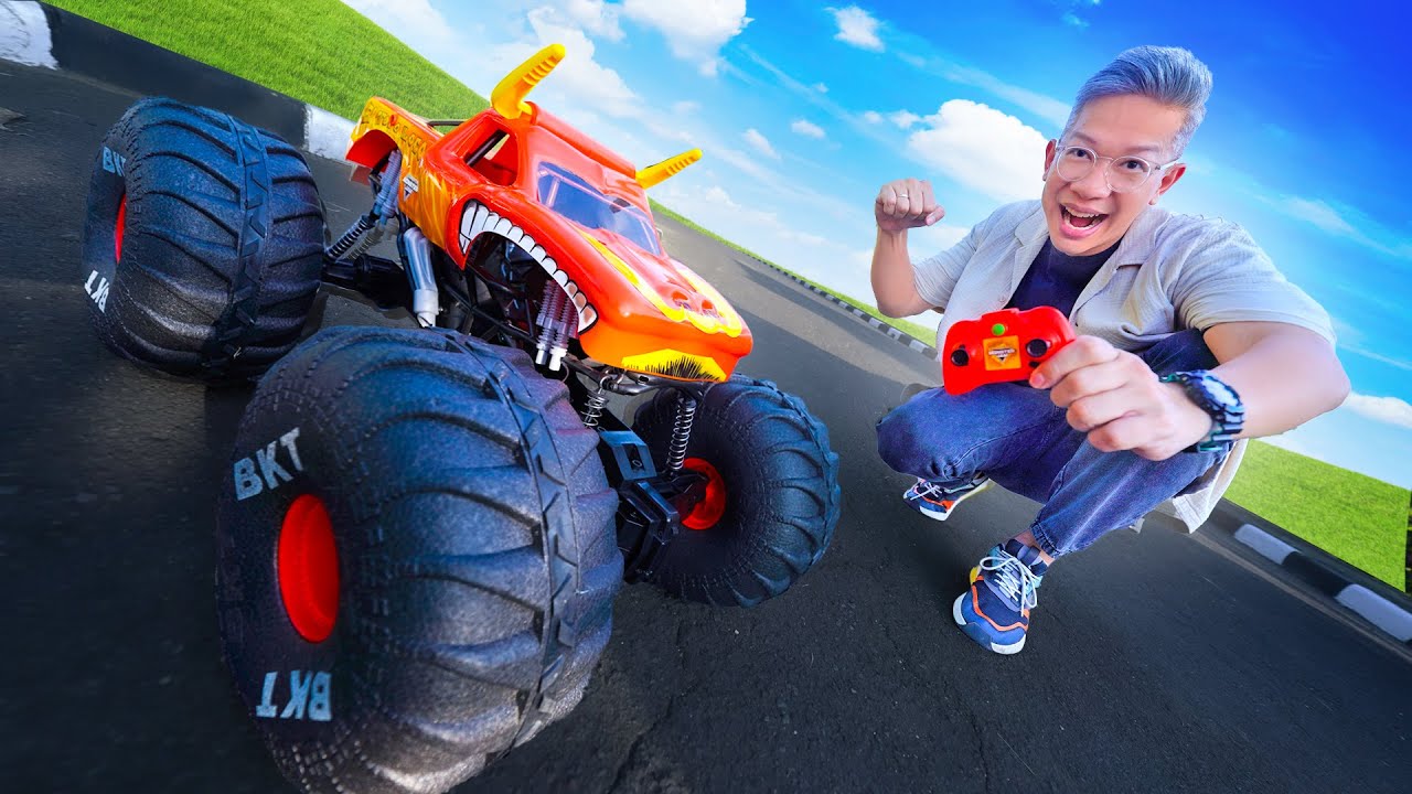 RC MONSTER SUPER JUMBO!! - YouTube