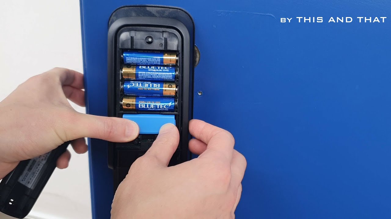 스마트리빙 디지털 도어락 게이트맨 WB-200 통신팩(스마트브릿지) 설치하기 - YouTube