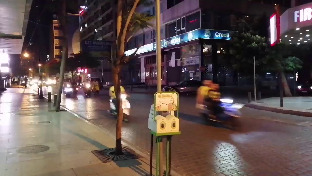 MGA TAONG NAGPOPROTISTA DAHIL SA PAGTAAS NG DOLLAR SA BANSANG LEBANON ...
