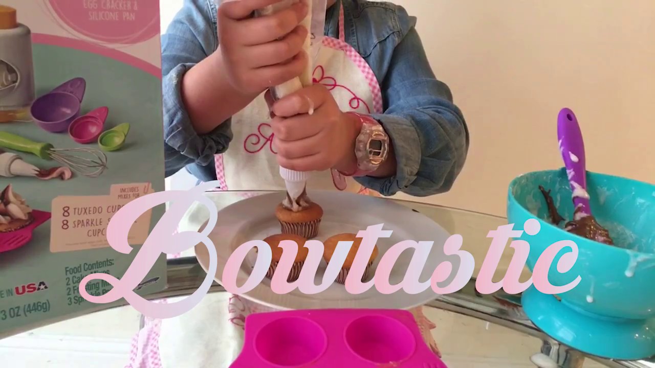 Ultimate Bake Starter Set by Real Cooking | Bowtastic - YouTube