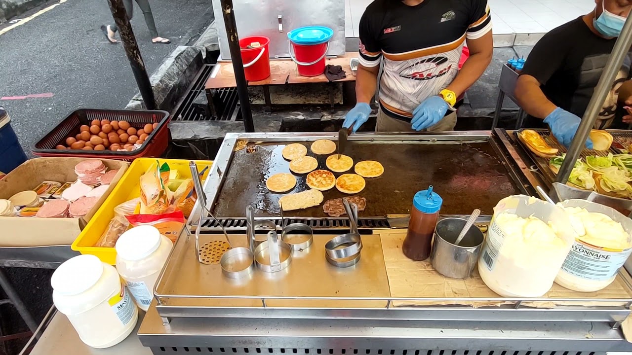 Hassan Burger Bandar Baru Ampang | Burger Ramly - YouTube