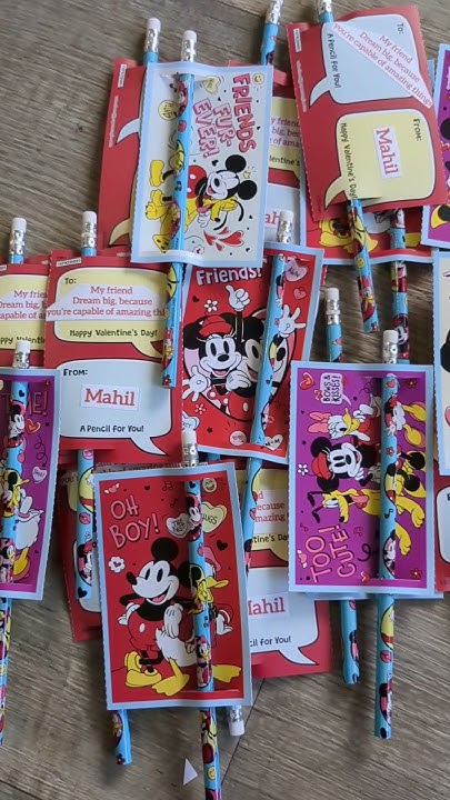 Valentine's Day card exchange at American school 🎁🎊 - YouTube