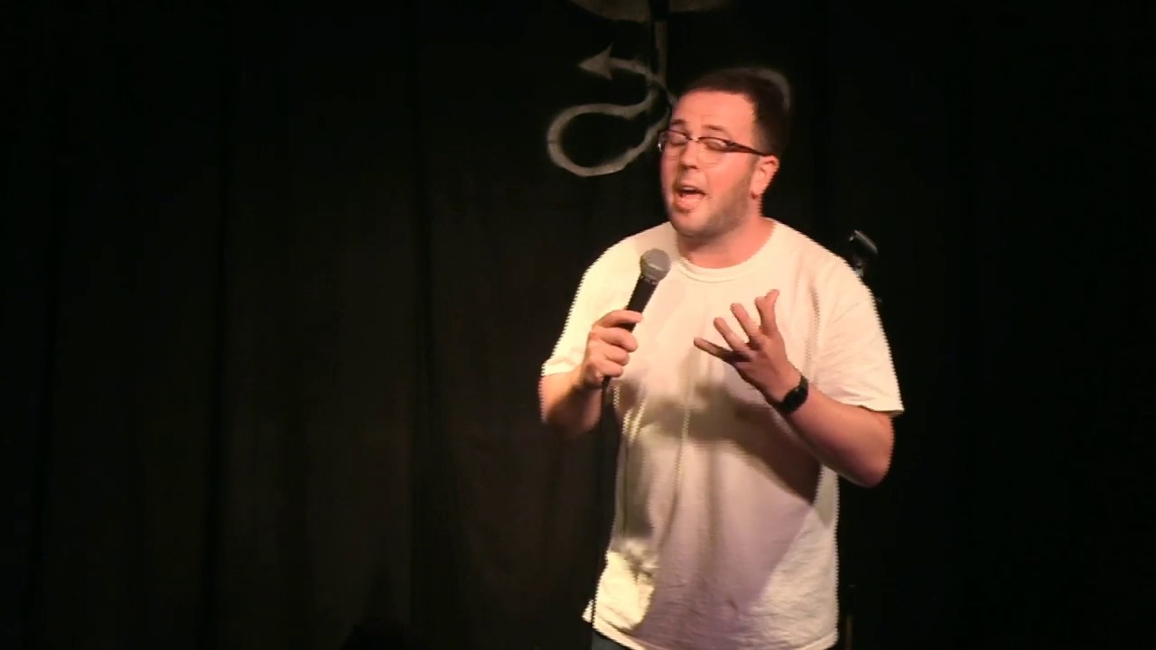 Harry Pugh, Stand up at Angel Comedy Club - YouTube