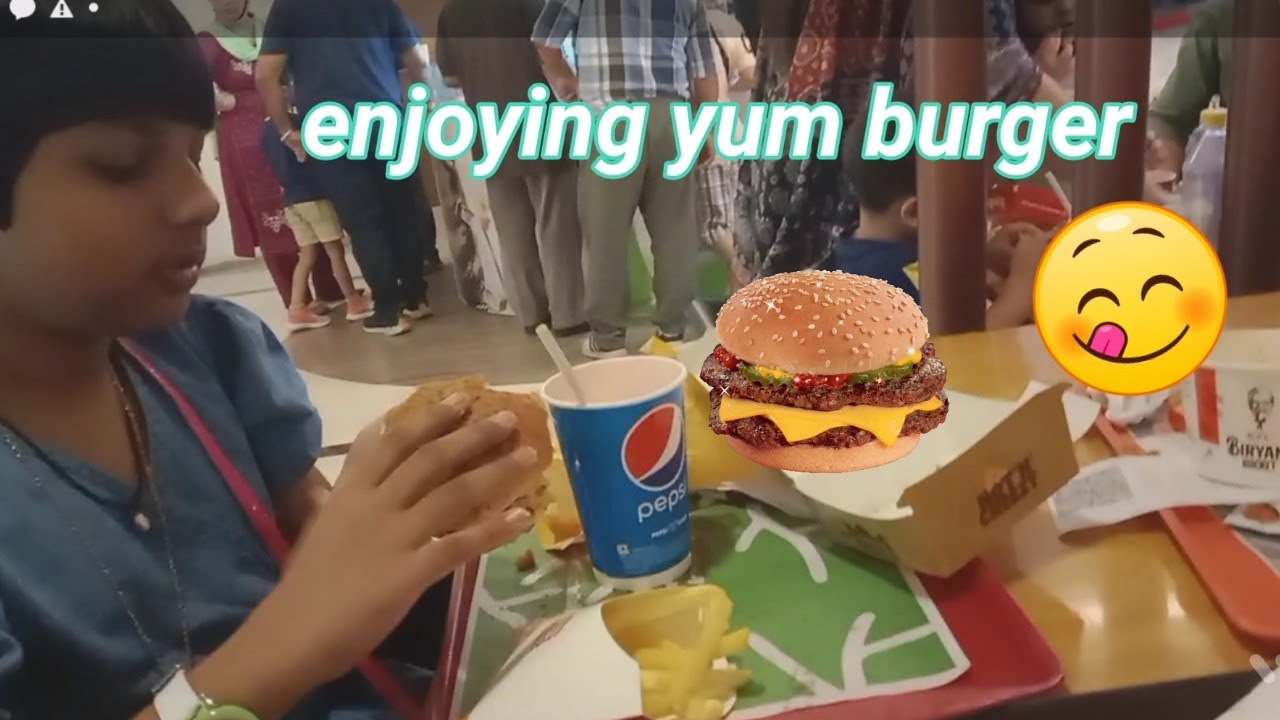 Yiiiiii kha aa gye hum yuhi evaiiii chalte chalte 😚😚🤗 - YouTube