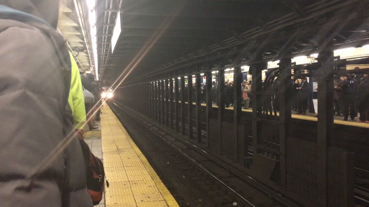 MTA NYCT IRT Lexington Av Line: A R62A (6) Local Train Enters 51 Street ...
