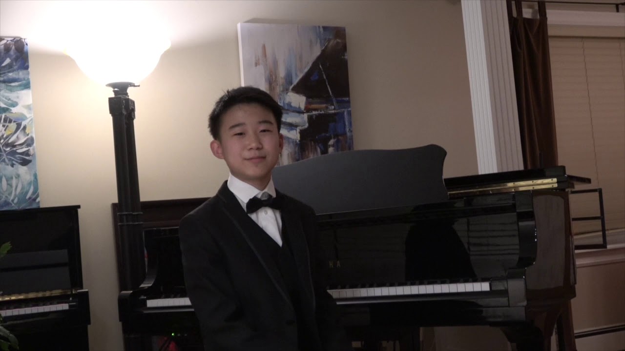 Devin Huang 2019 Peggy Corkum/Musique Royale Legacy Award - YouTube