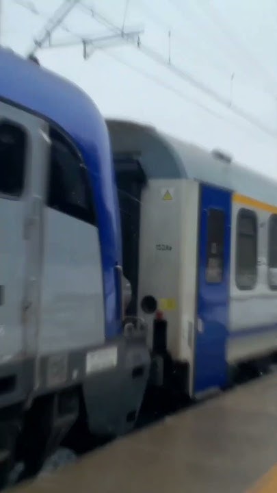 Odjazd pociągu IC Kujawiak ze stacji Lublin Zachodni - YouTube