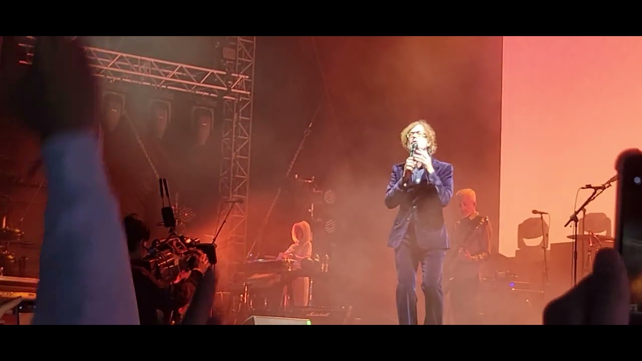 Pulp - live in Hong Kong Clockenflap - 2023-12-02 - Opening - YouTube