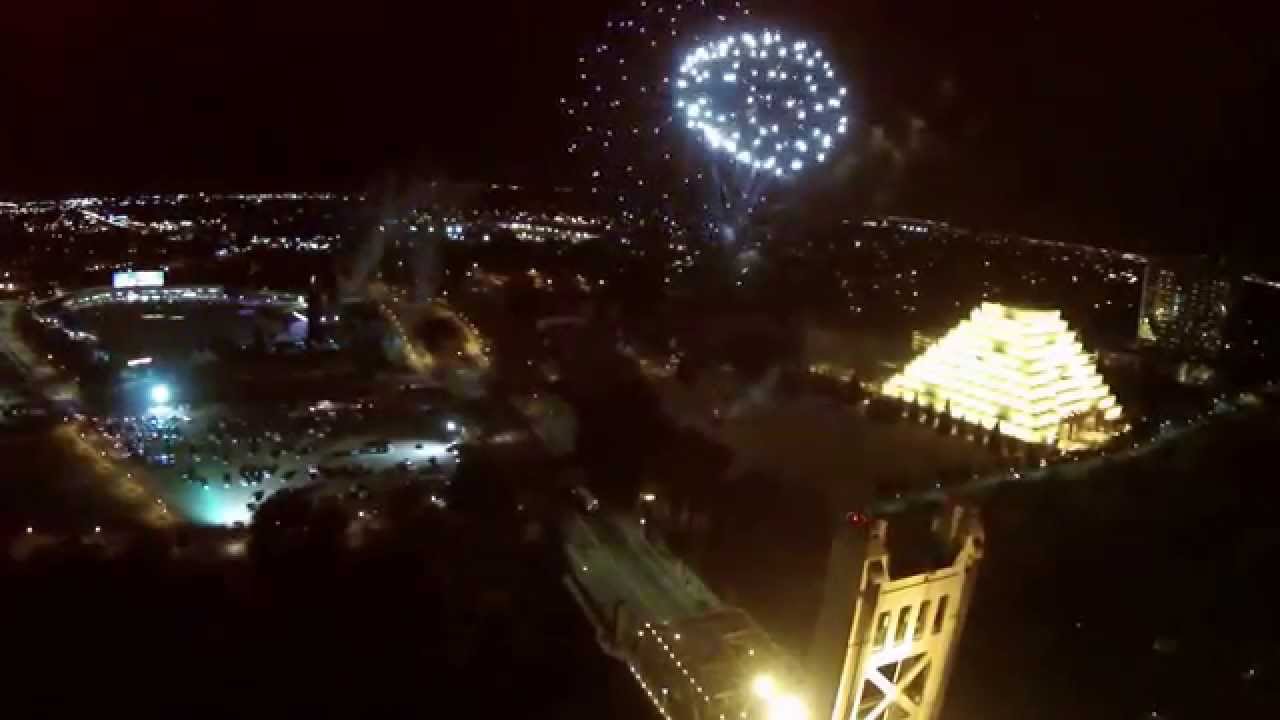 Tower Bridge Fireworks - YouTube