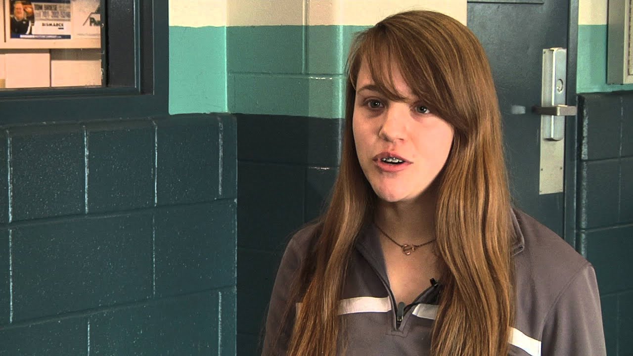 SPORTS AOTW DELANEY WOLF PKG - YouTube