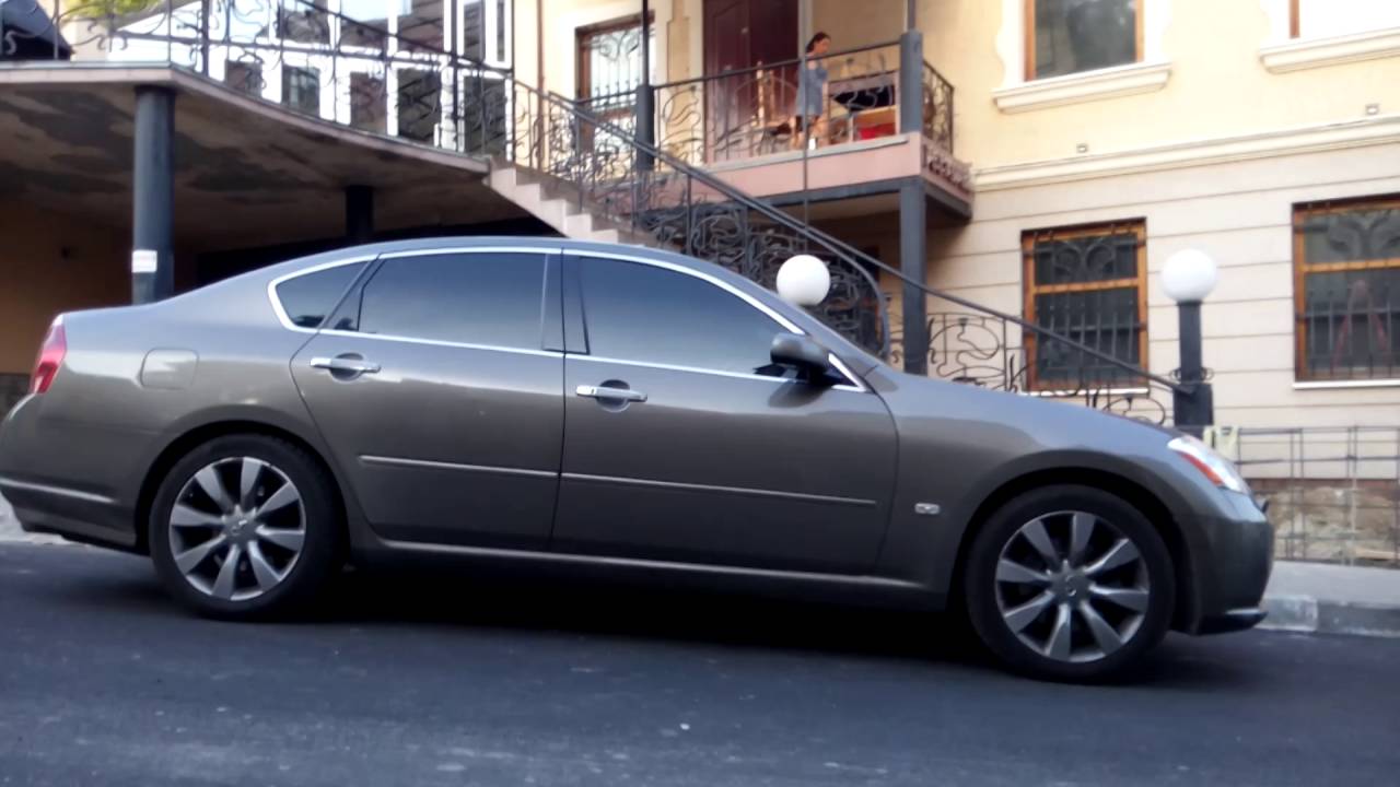 infiniti m35x - YouTube