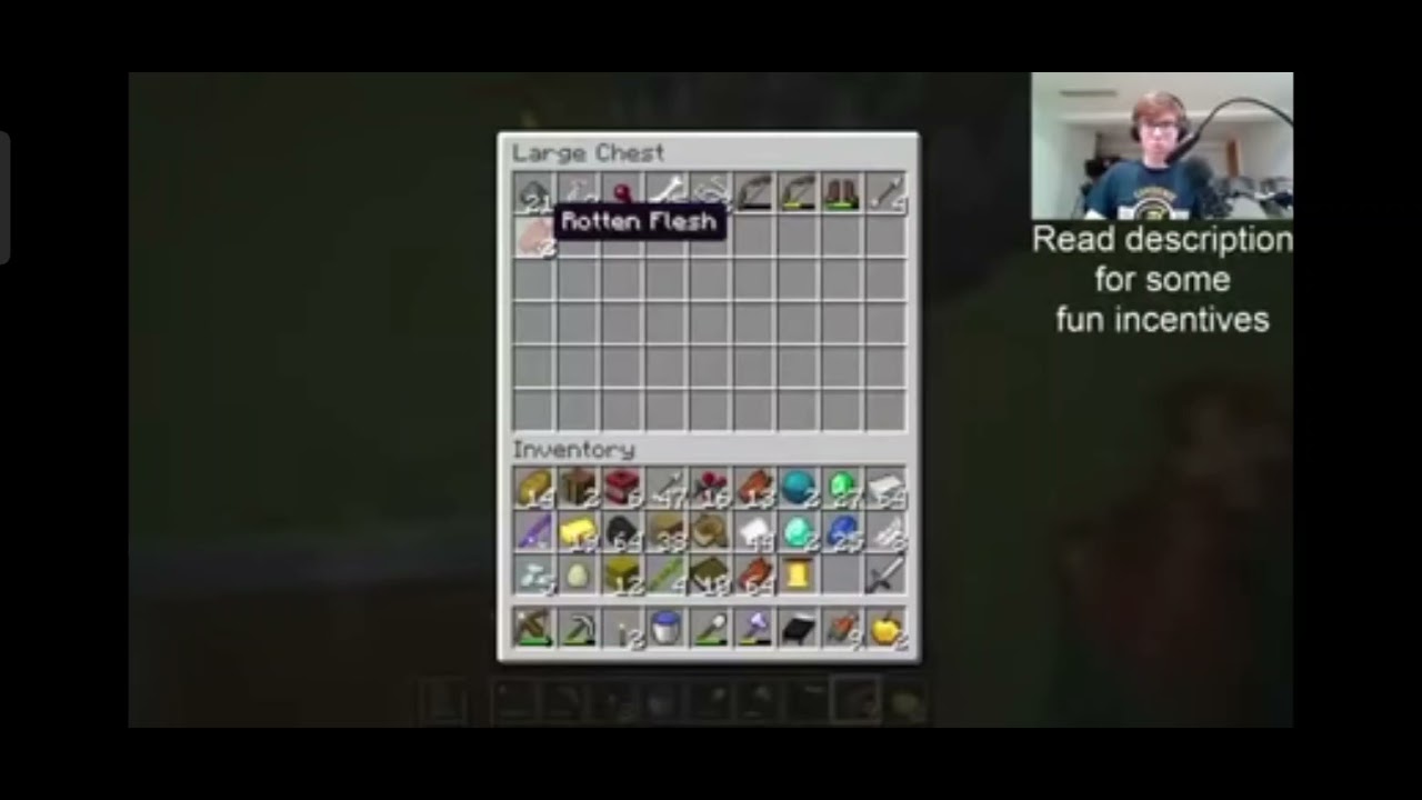 FULL DIAMOND ZOMBIE FALLS DOWN IN GRINDER MOB FARM - YouTube