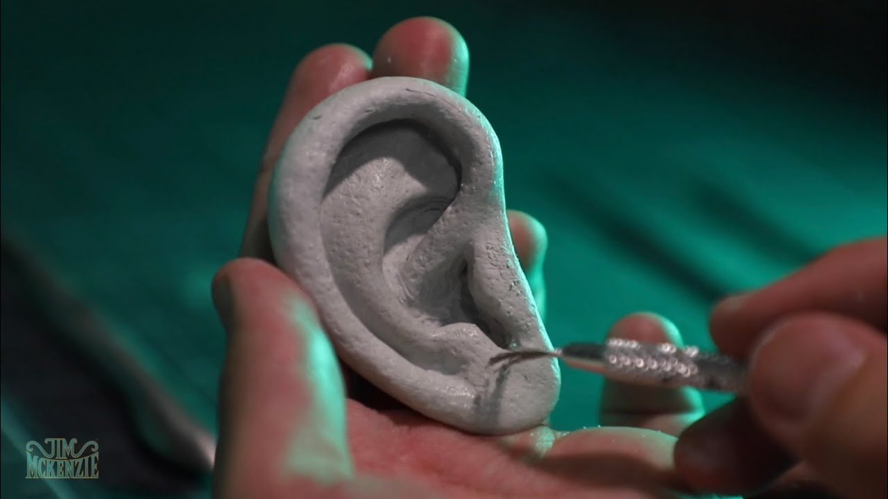 Sculpting an EAR 👂 - YouTube