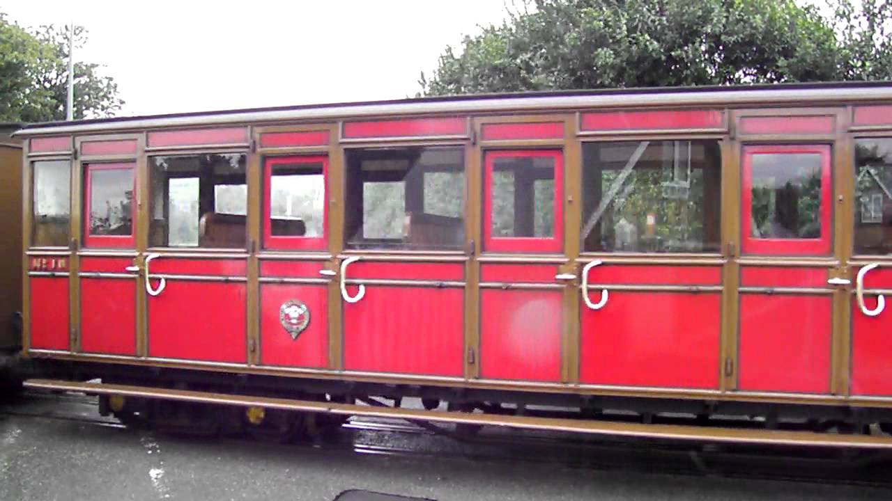 Talyllyn Railway 23/09/12: Number 1 Pendre level crossing. - YouTube