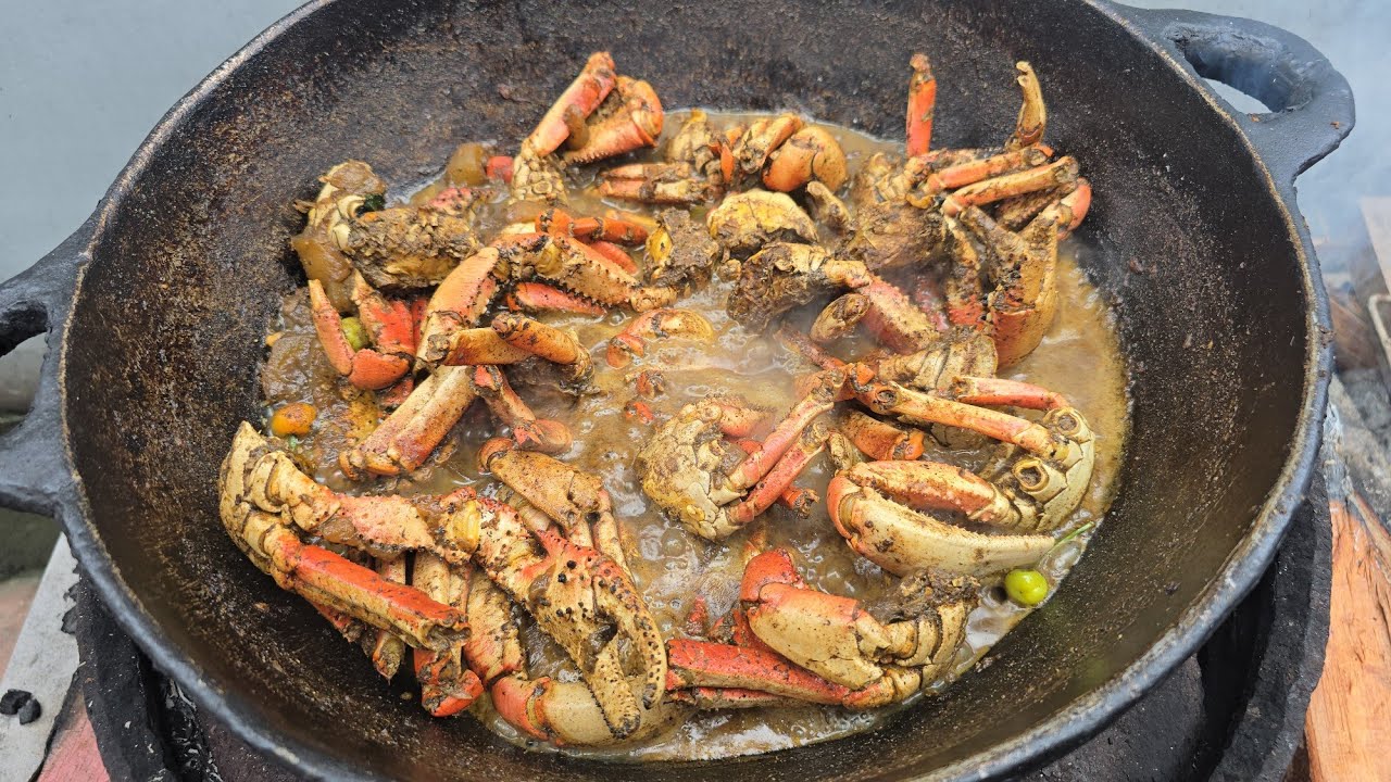 fire side crab curry at the Backyard - YouTube