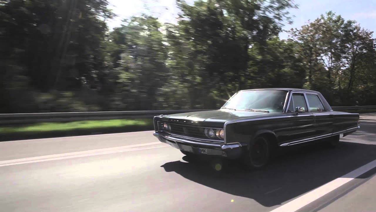 The green V8 - 1966 Chrysler Newport - MOPAR - YouTube