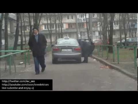 How a Cab Driver Removes a Drunk Passenger