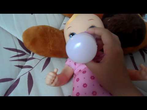 Dando mamadeira para minha Baby alive recém nascida!!!