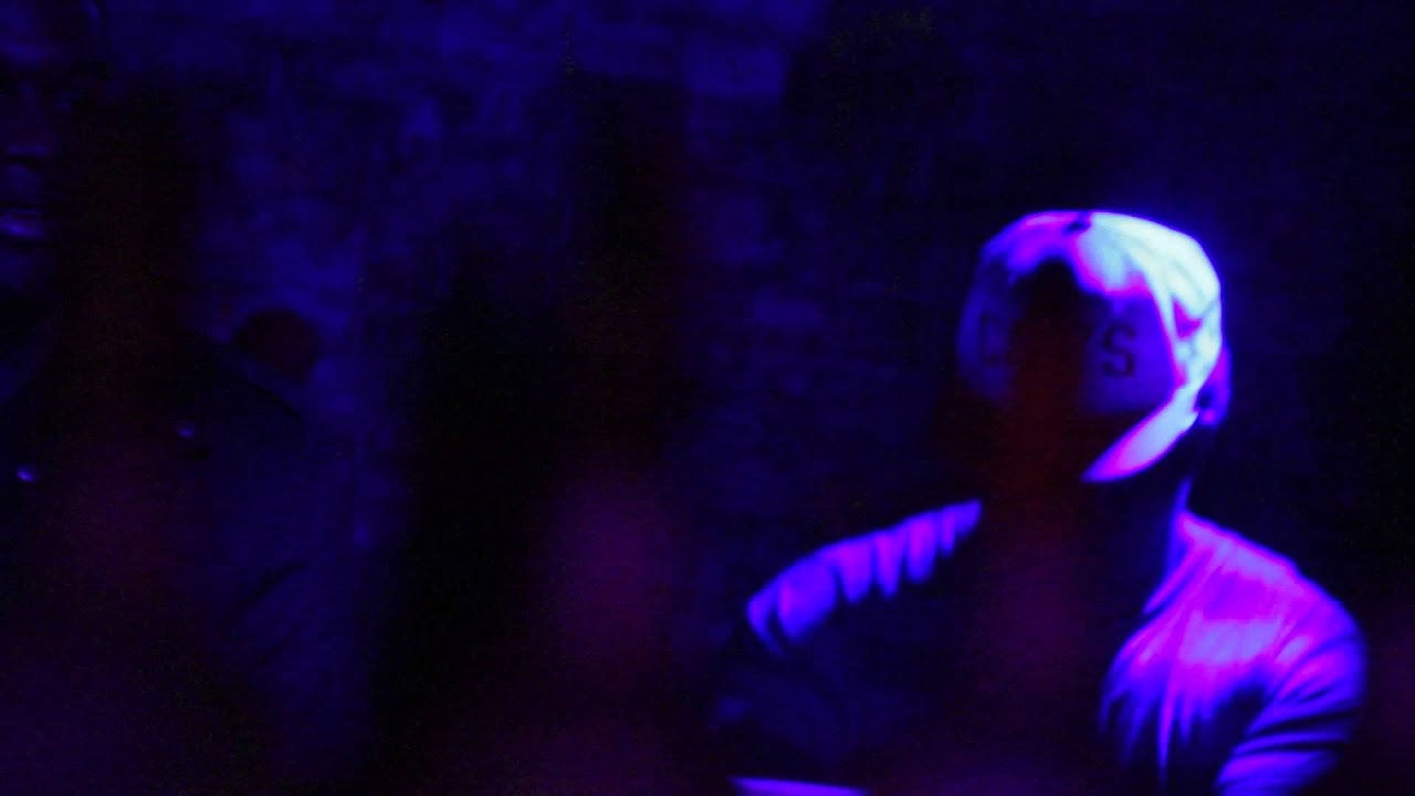 Riot Crew performing on the Unsigned Midwest Music Tour - YouTube