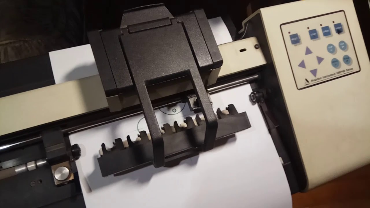 Работа маркерного плоттера Houston Instrument DMP-60 Series (EDMP-62 ...