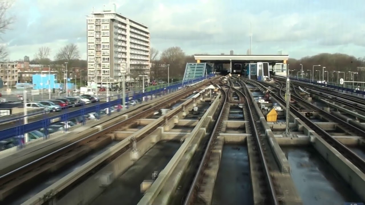Cab ride metro Rotterdam; Slinge-Slinge keerspoor (20120102) (achteruit ...