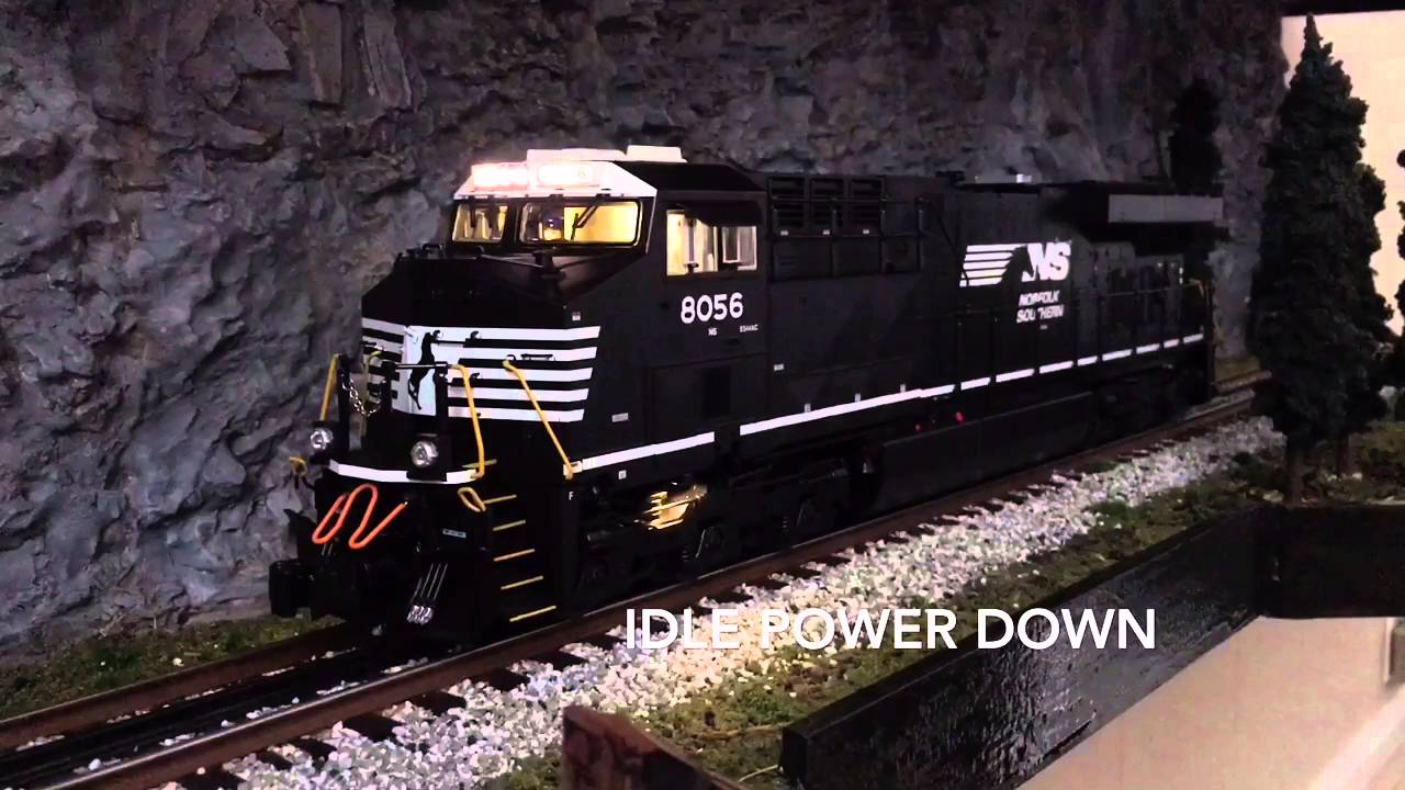 Lionel Legacy - Norfolk Southern ES44AC #8056 - YouTube