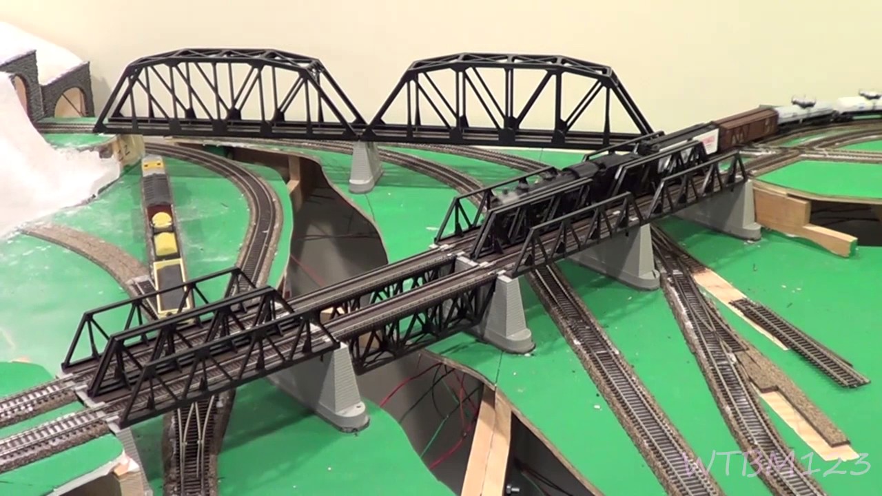 Model Railroad, Layout , Phil starting to build - YouTube