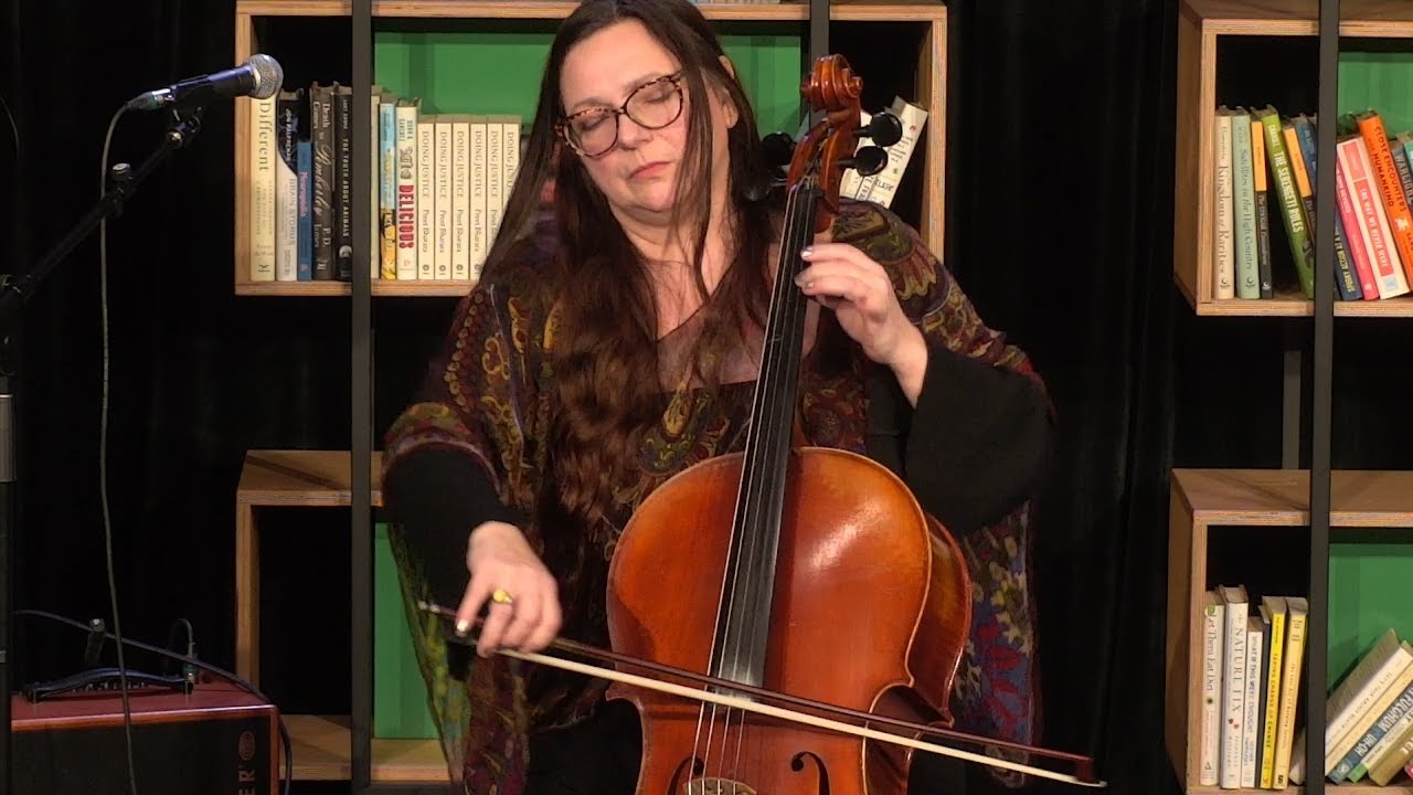 Christine Gunn - Maus - The Bushwick Book Club Seattle - YouTube