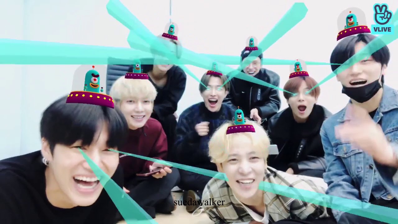 [ENG SUB] ATEEZ Vlive efekti ile oynuyor - YouTube
