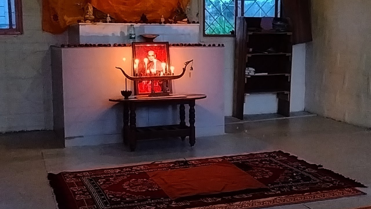 MORNING Buddhist Chanting in PALI & ENGLISH - YouTube
