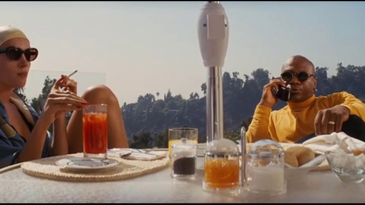 Pulp Fiction: Pool Szene (German / Deutsch) - YouTube