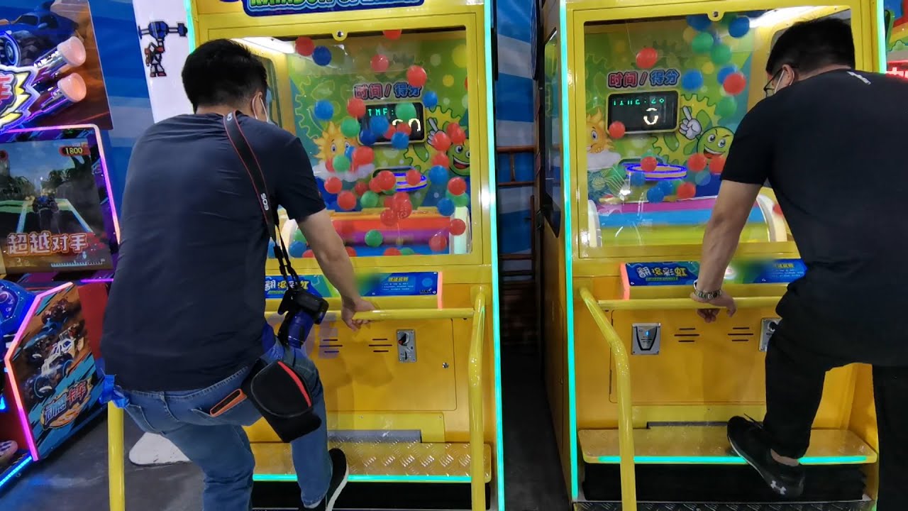 Rainbow Spinner Ticket Redemption Arcade Machine - YouTube