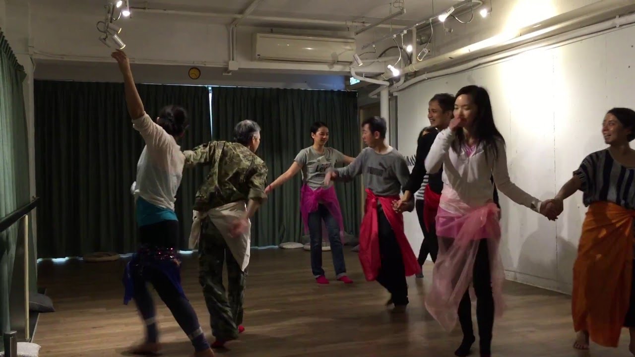 舞動心靈 (Dancing from within) 之内在小孩之舞 1 (Inner Child Dance - part1) - YouTube