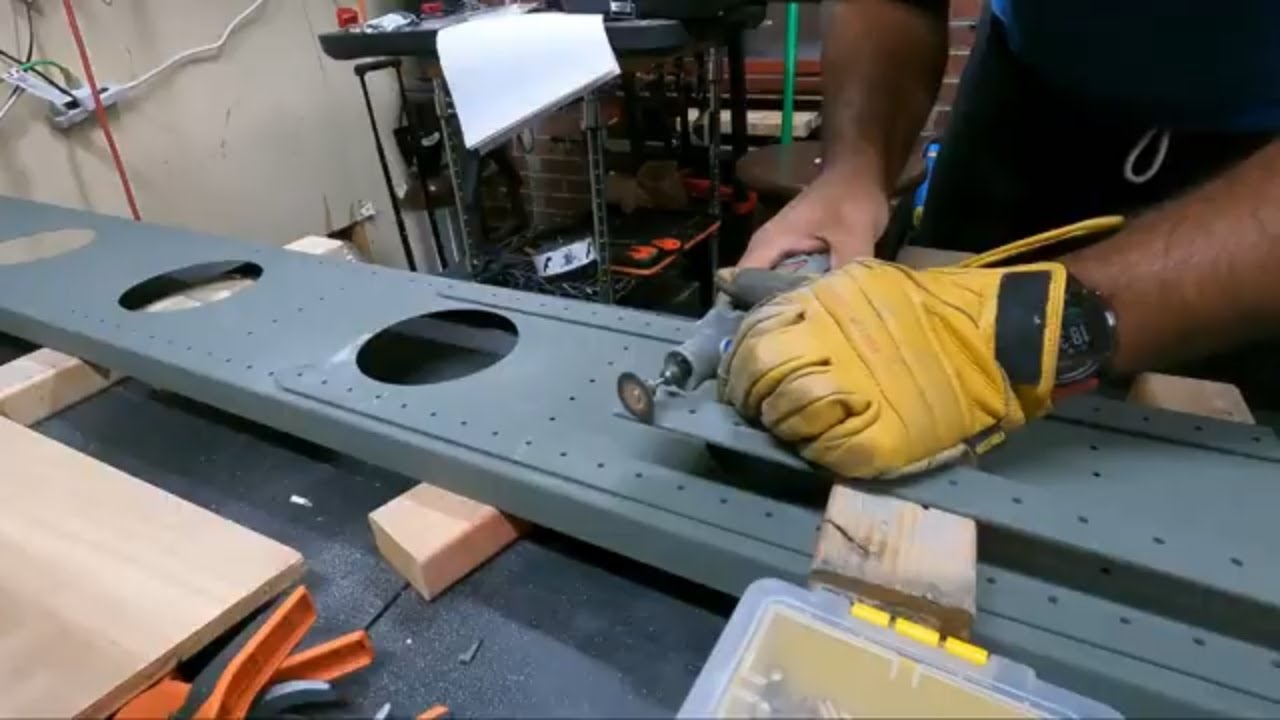 Bearhawk Aircraft Build Part 14 - Riveting Right Wing Main Spar - YouTube