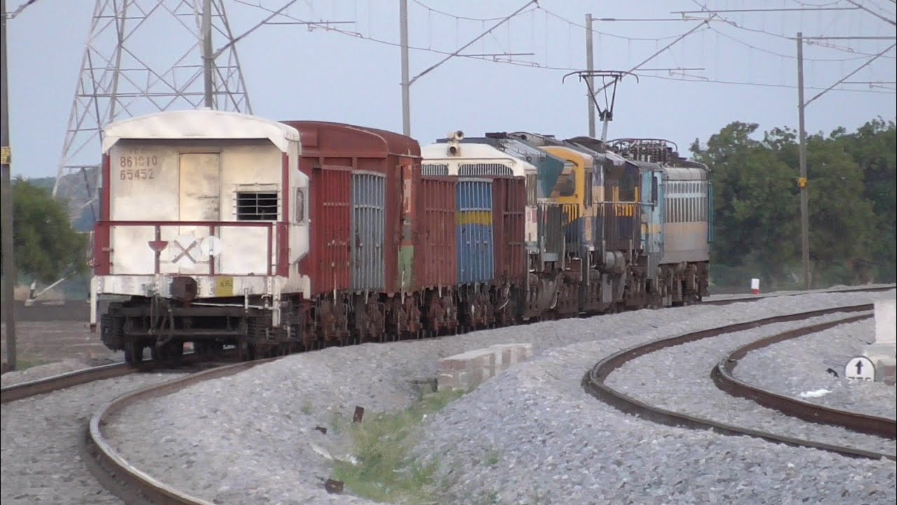 6 Wagons + 3 Engines + 1 Caboose | Shortest Freight Indian Railways ...