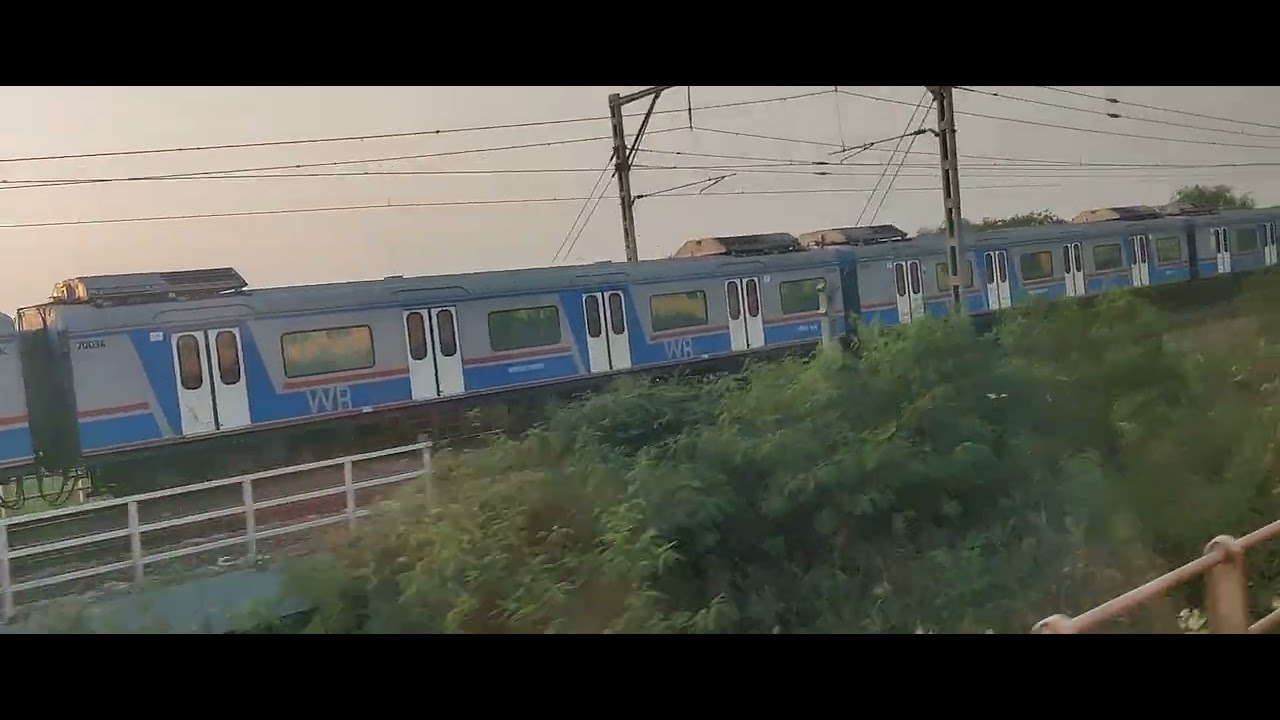 Tejas Rajdhani Express Vs Mumbai Local AC train racing. - YouTube