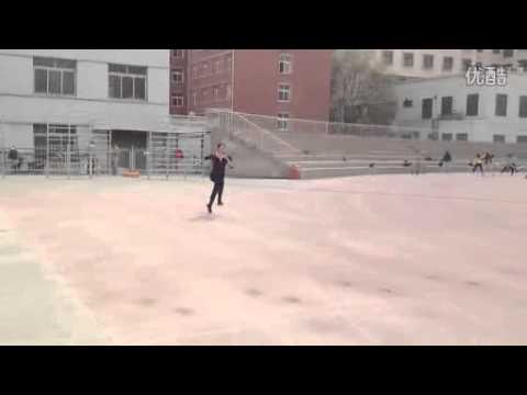 1 quintuple jump 标清 - YouTube