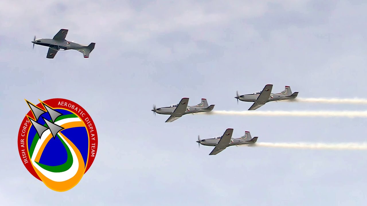 RIAT 2022 - 🇮🇪 Irish Air Corps Silver Swallows aerobatic display - YouTube
