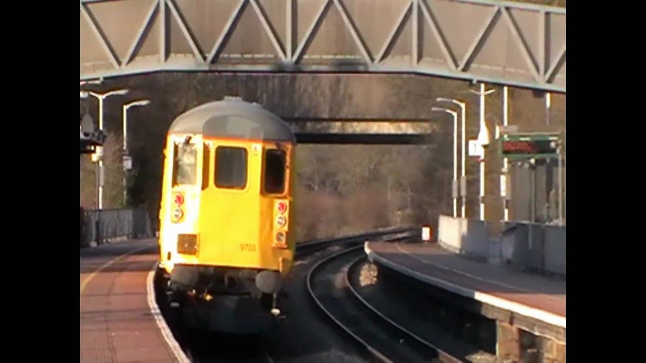 Network Rail Class 31 - Serco - Tiverton Parkway - YouTube