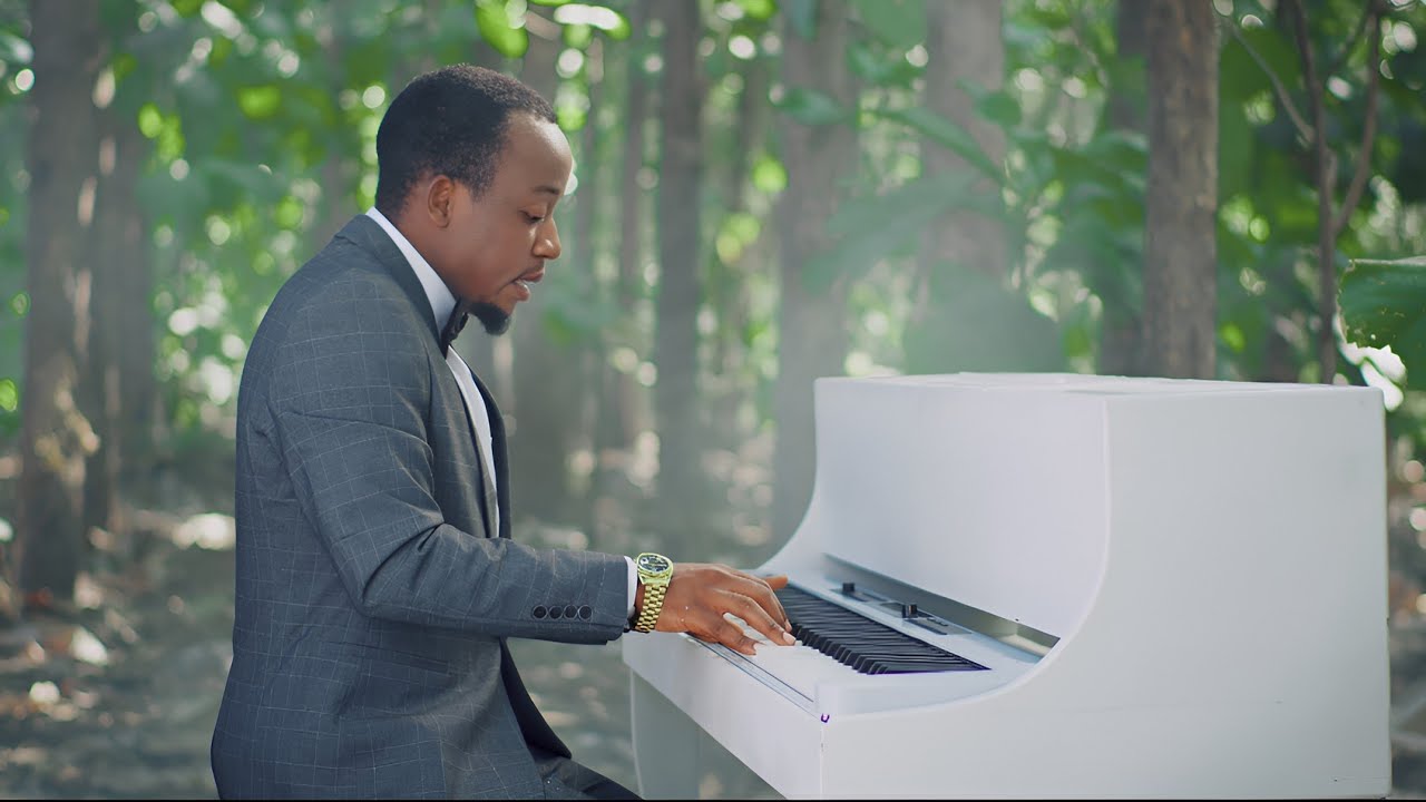 Asante Yesu - Ibrahim Martin (Official Video) - YouTube
