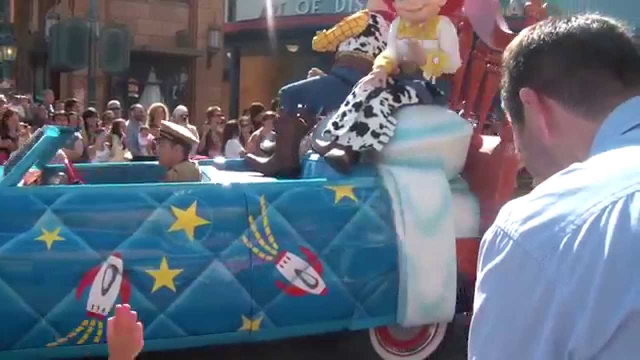 Disney Magic on parade - Parade studio - 20 ans Disneyland paris HD ...
