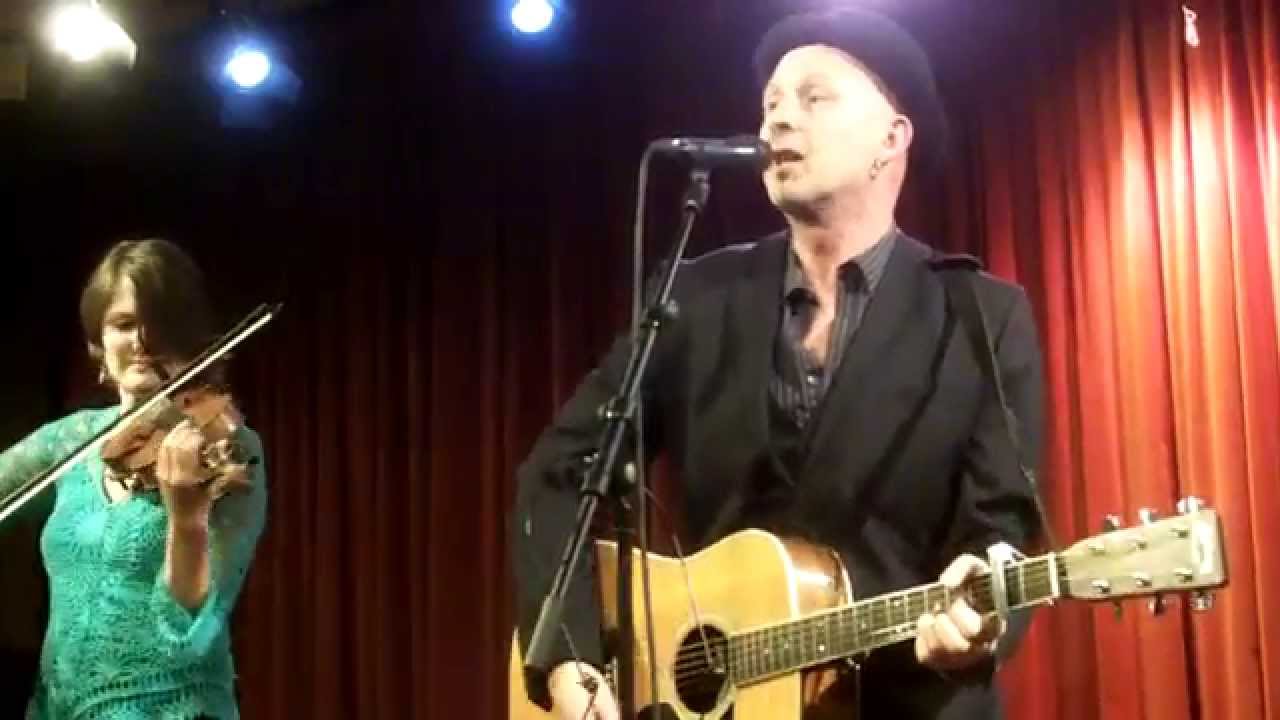 Eric Devries & The Easy "Close To Home" @ Meneer Frits Eindhoven 16-6-2014 - YouTube