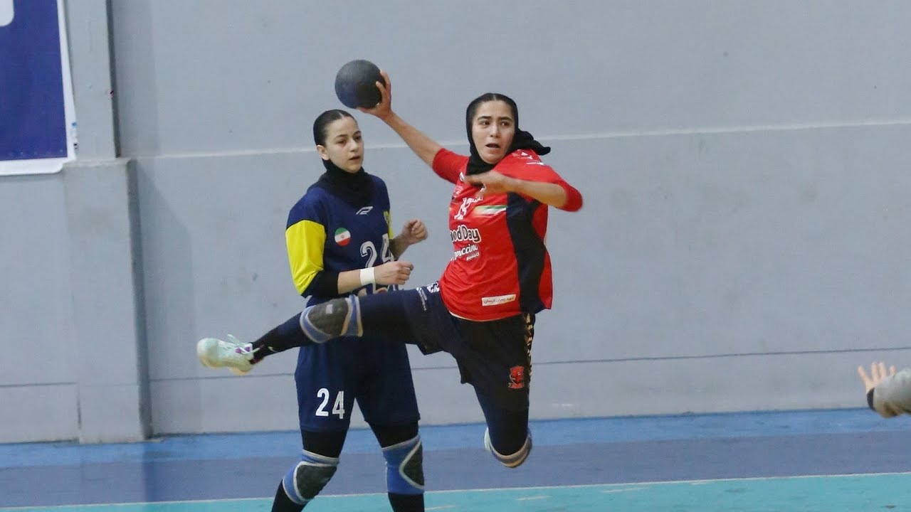 Left Wing, No 19. #handball #iran - YouTube